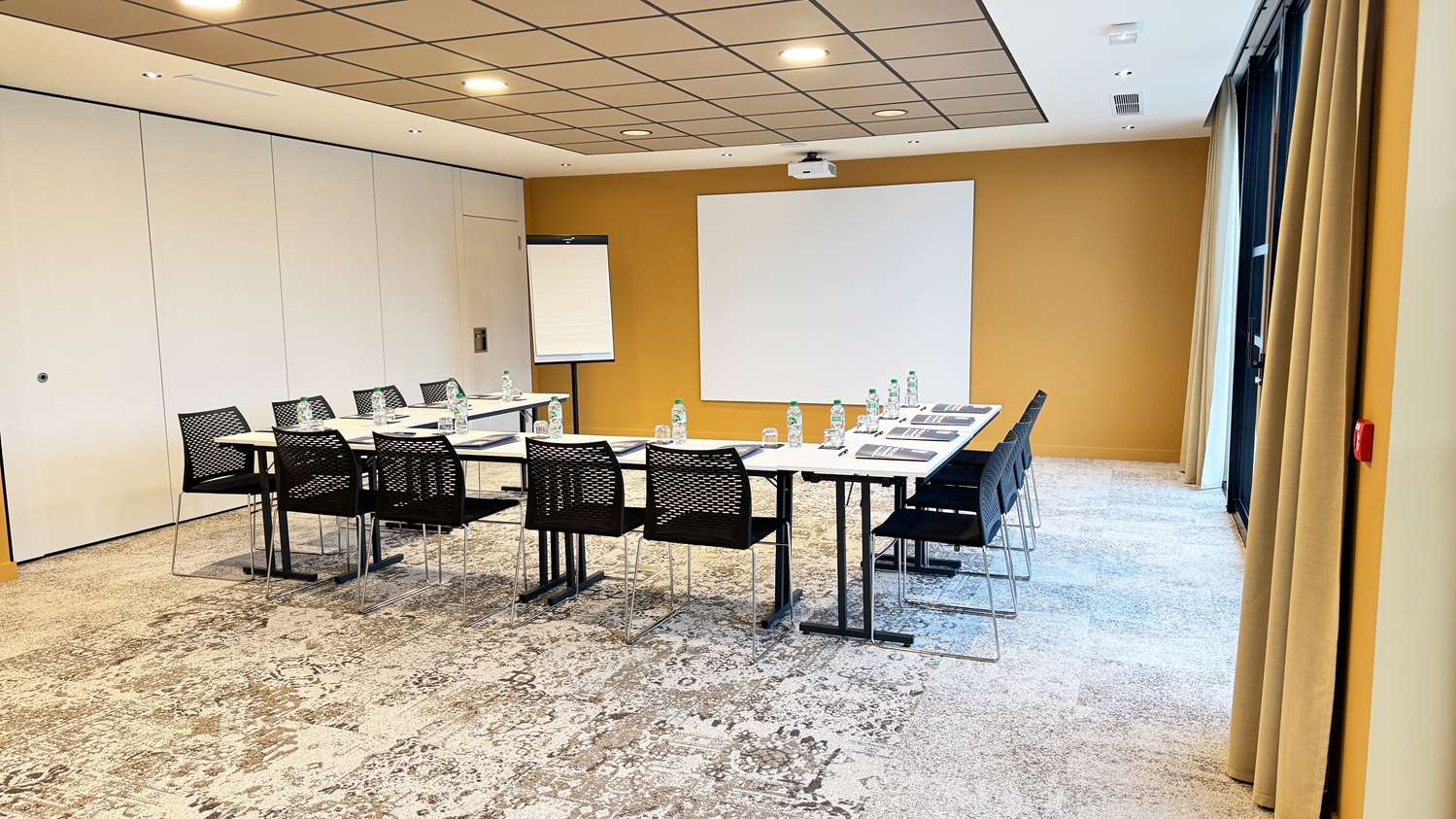 Hôtel Kyriad Prestige Compiègne - Compiègne-Pierrefonds | Compiègne ...